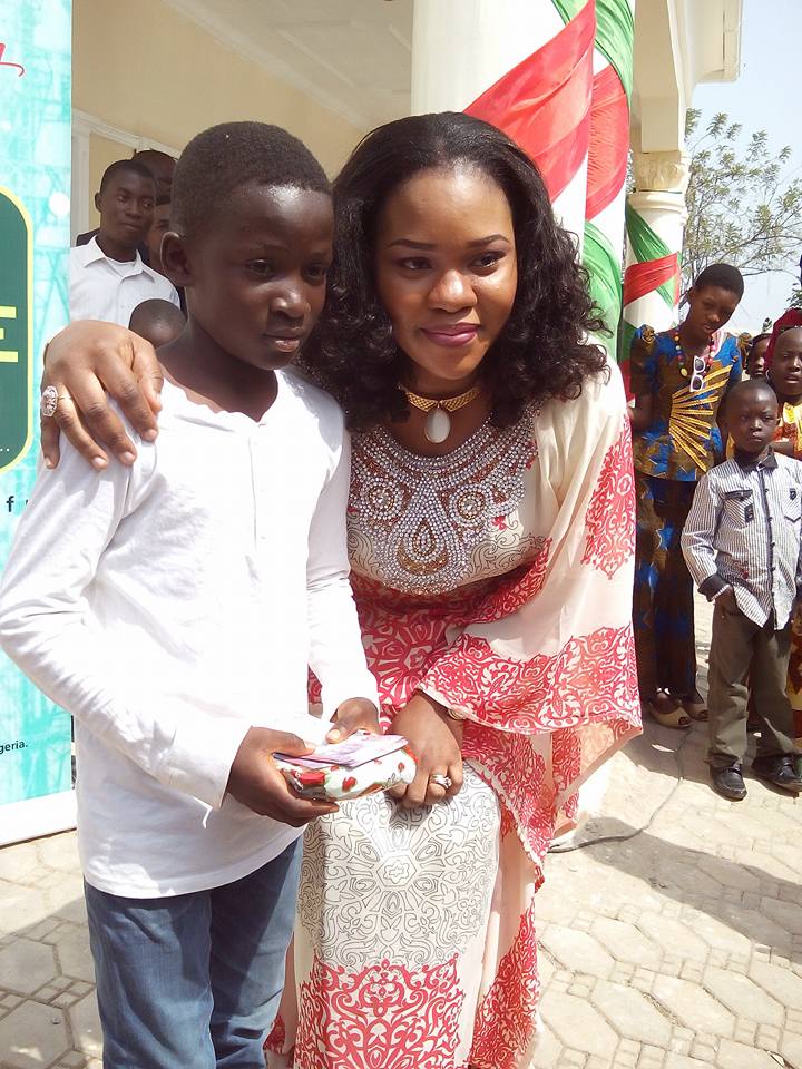 Hon Kayode Oduoye, husband of pretty actress Mosun Filani-Oduoye put ...