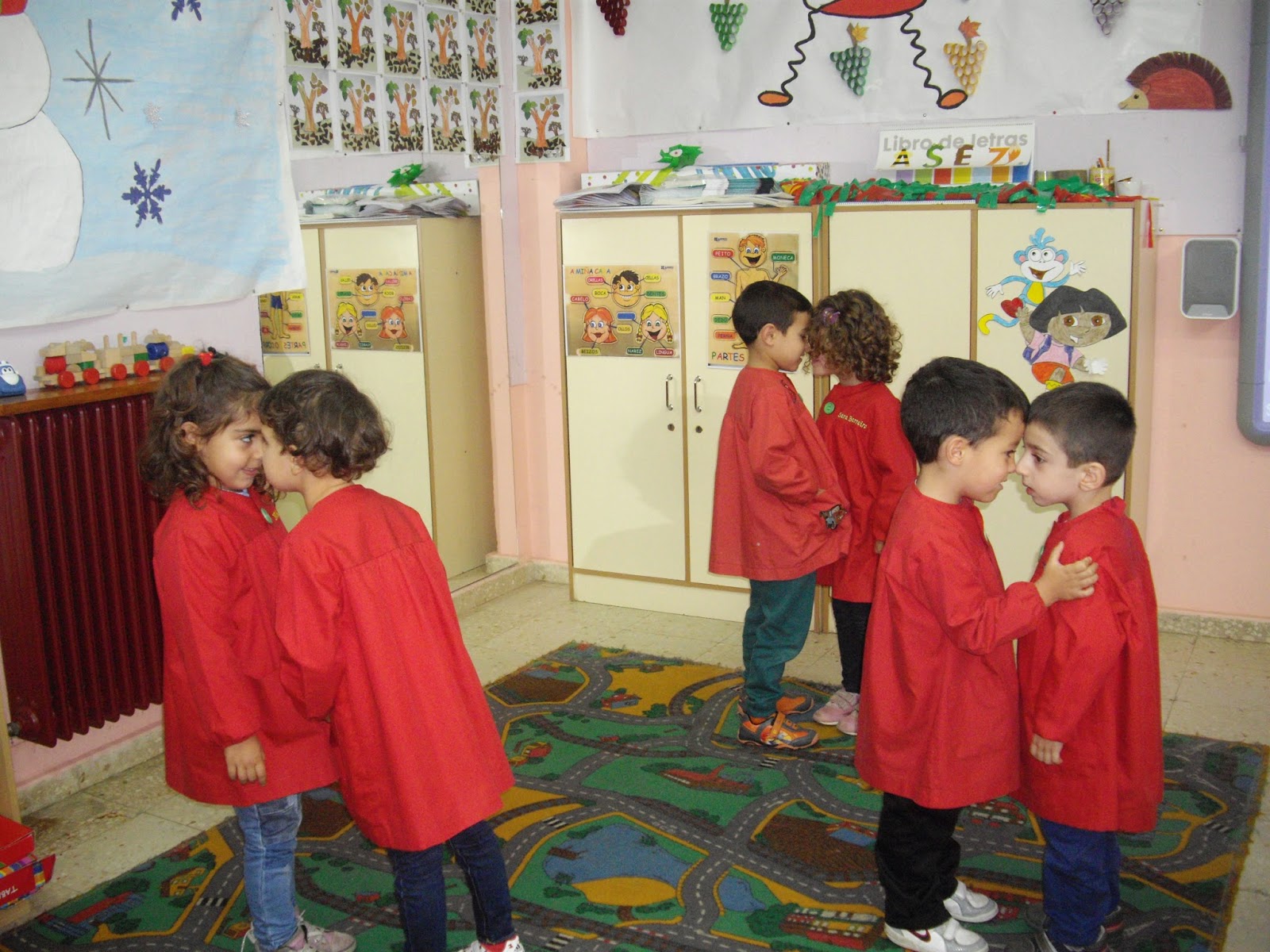 PEQUENAS GAIVOTAS: HONGI MAORÍ