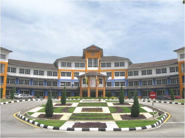 Deep Into My World: Uitm Seri Iskandar