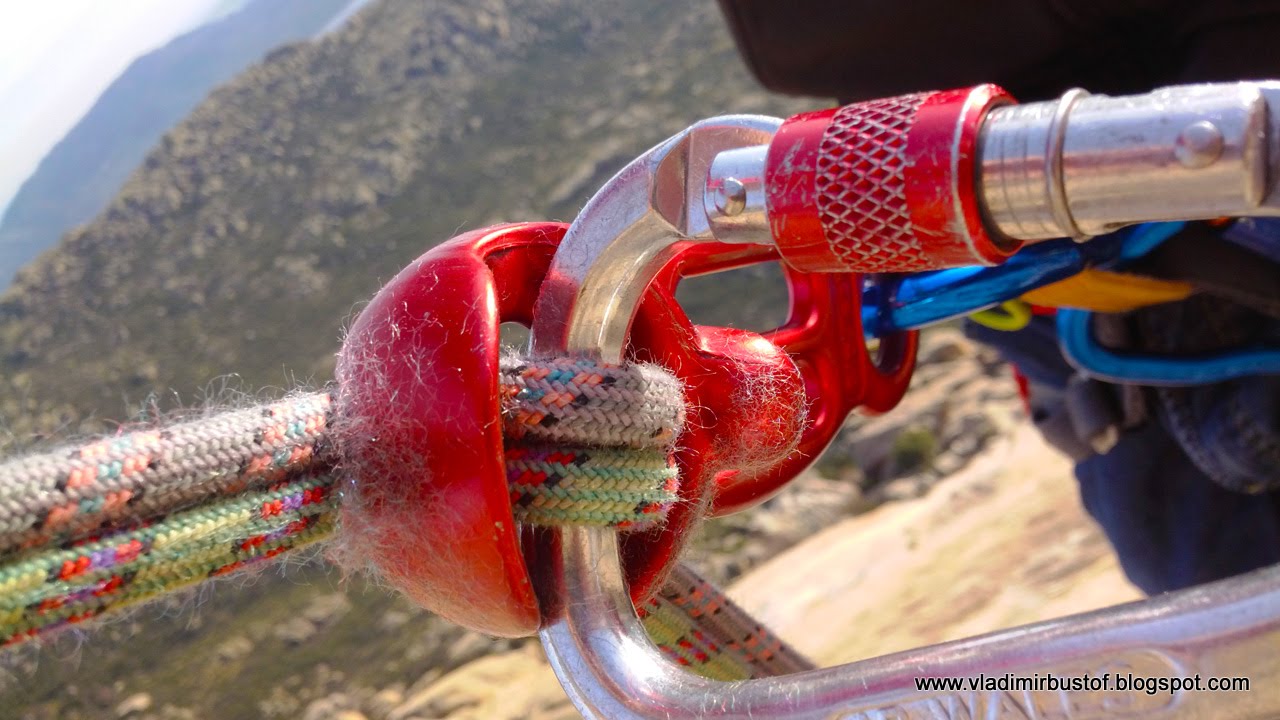 Historias de montaña: MASCOTT DE ALPTECH (MATERIAL)