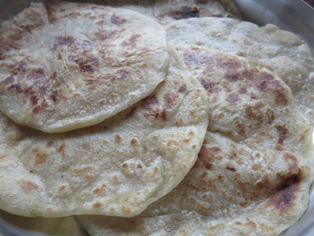 Dharwad Cooks: ಕಾಯಿ ಹೋಳಿಗೆ ~ Kai holige