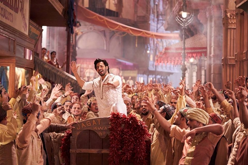 Kalank Movie: Soundtrack, Music Videos, Pictures, Jukebox, Trailer ...