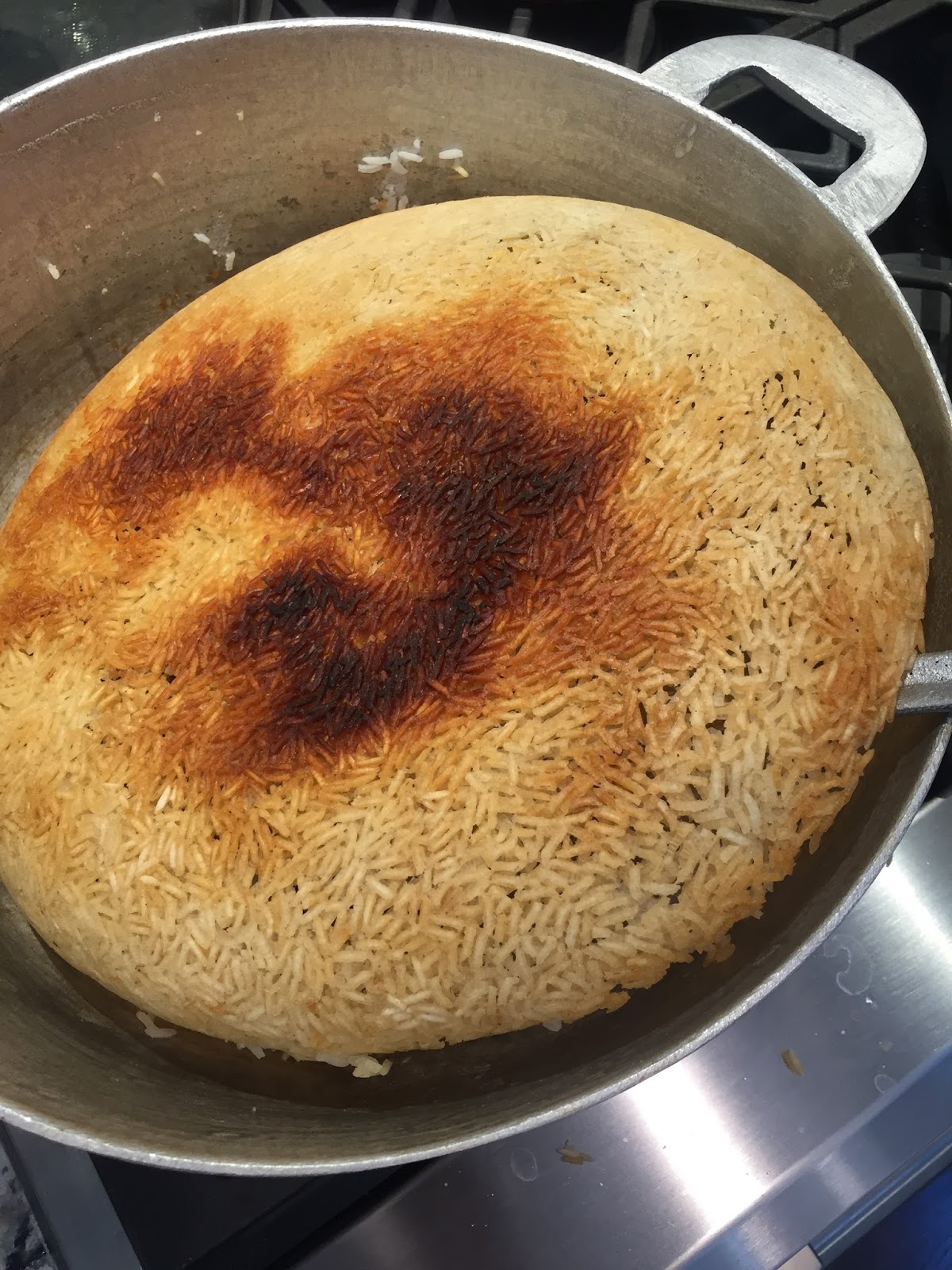 El dominicano vive raspando su “concón” - Folklore dominicano