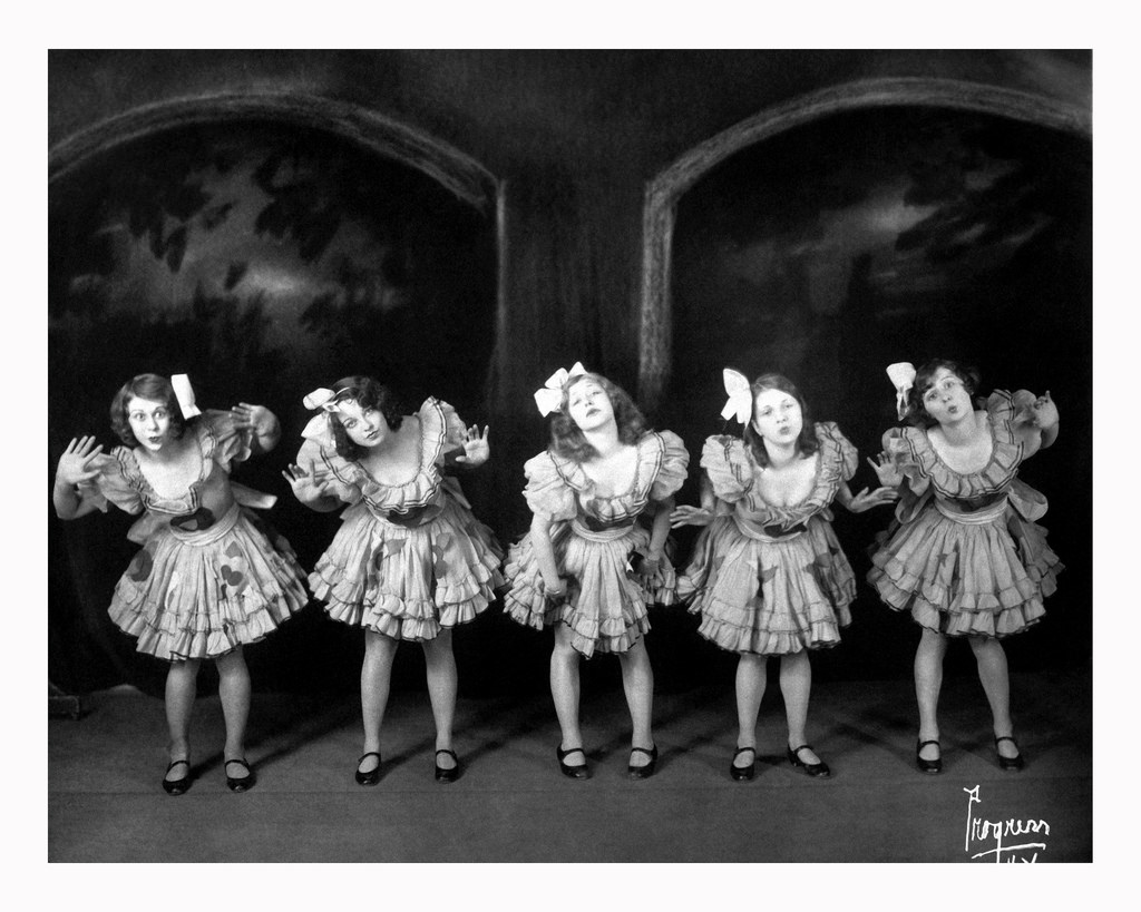 Vintage American Vaudeville Performer – 41 Old Portrait Photos Show ...