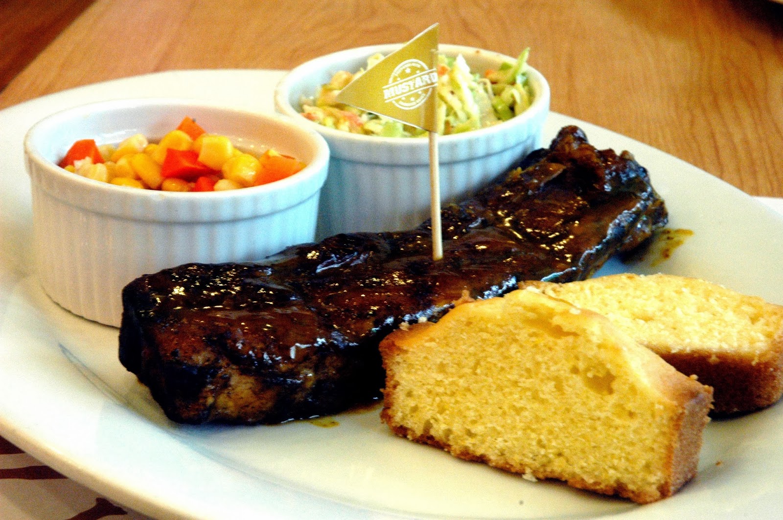 DUDE FOR FOOD: Ribs and Bacon at Racks
