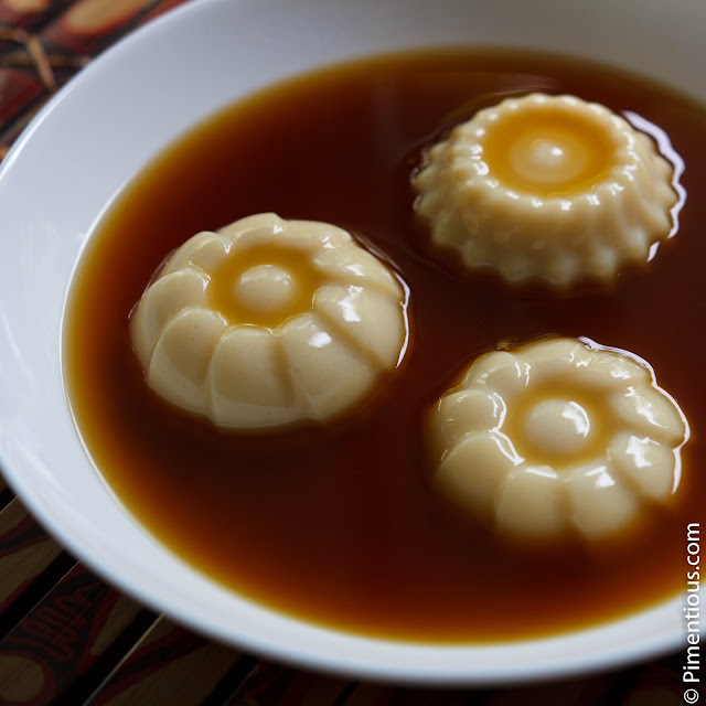 Kembang Tahu (Soybean Pudding with Sweet Ginger Sauce) | Pimentious
