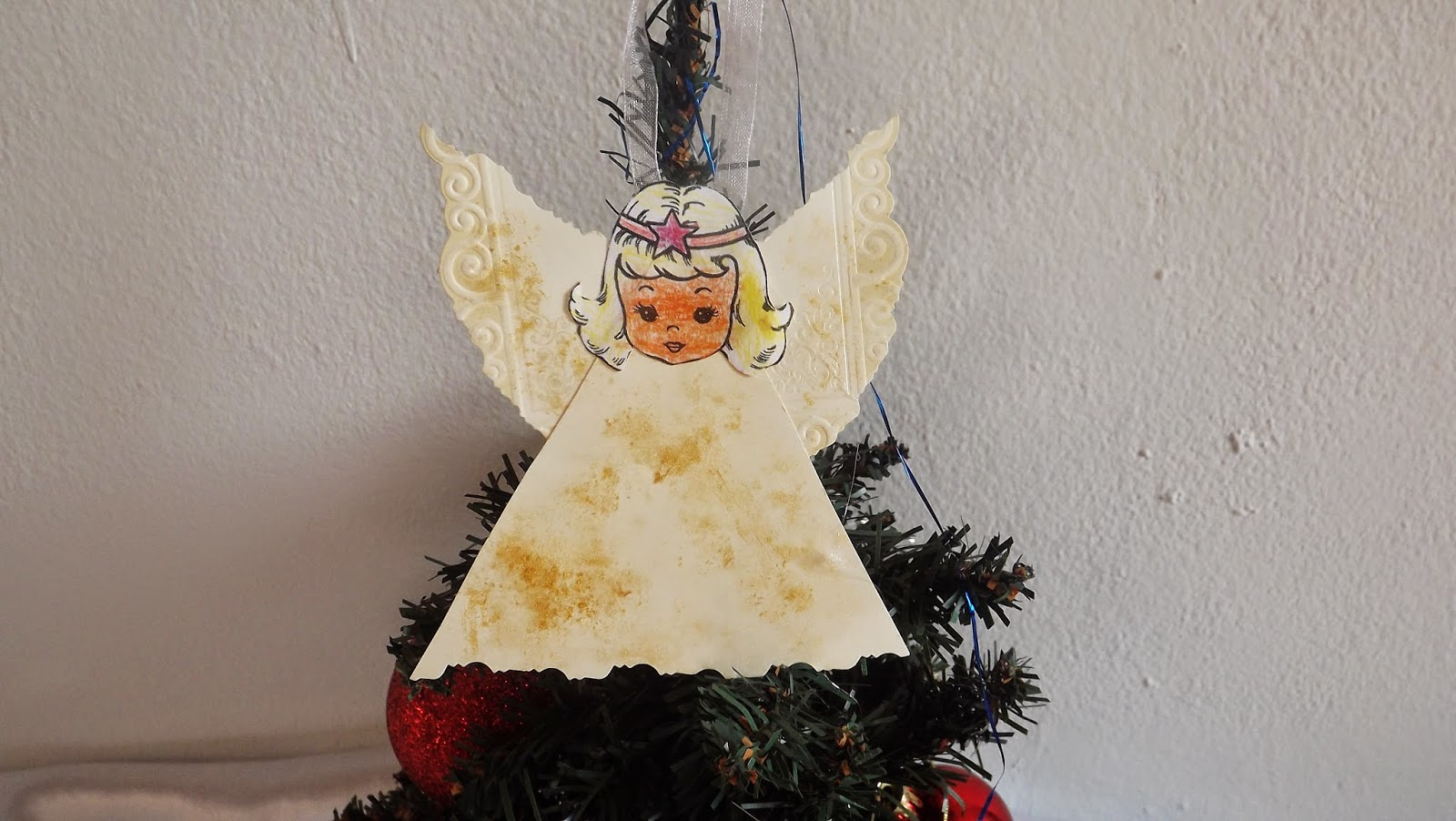 Casuta unei albinute: Ingeras din hartie