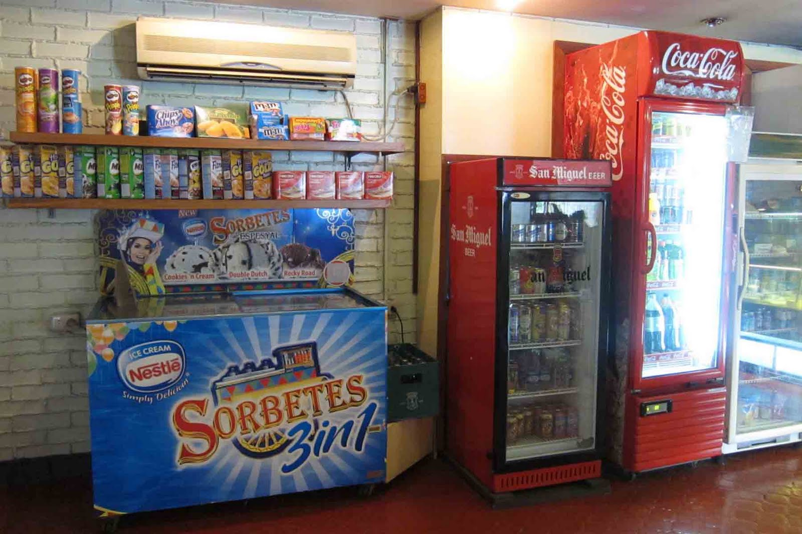 trigger happy foodie: Le Delice Deli Shop and Restaurant