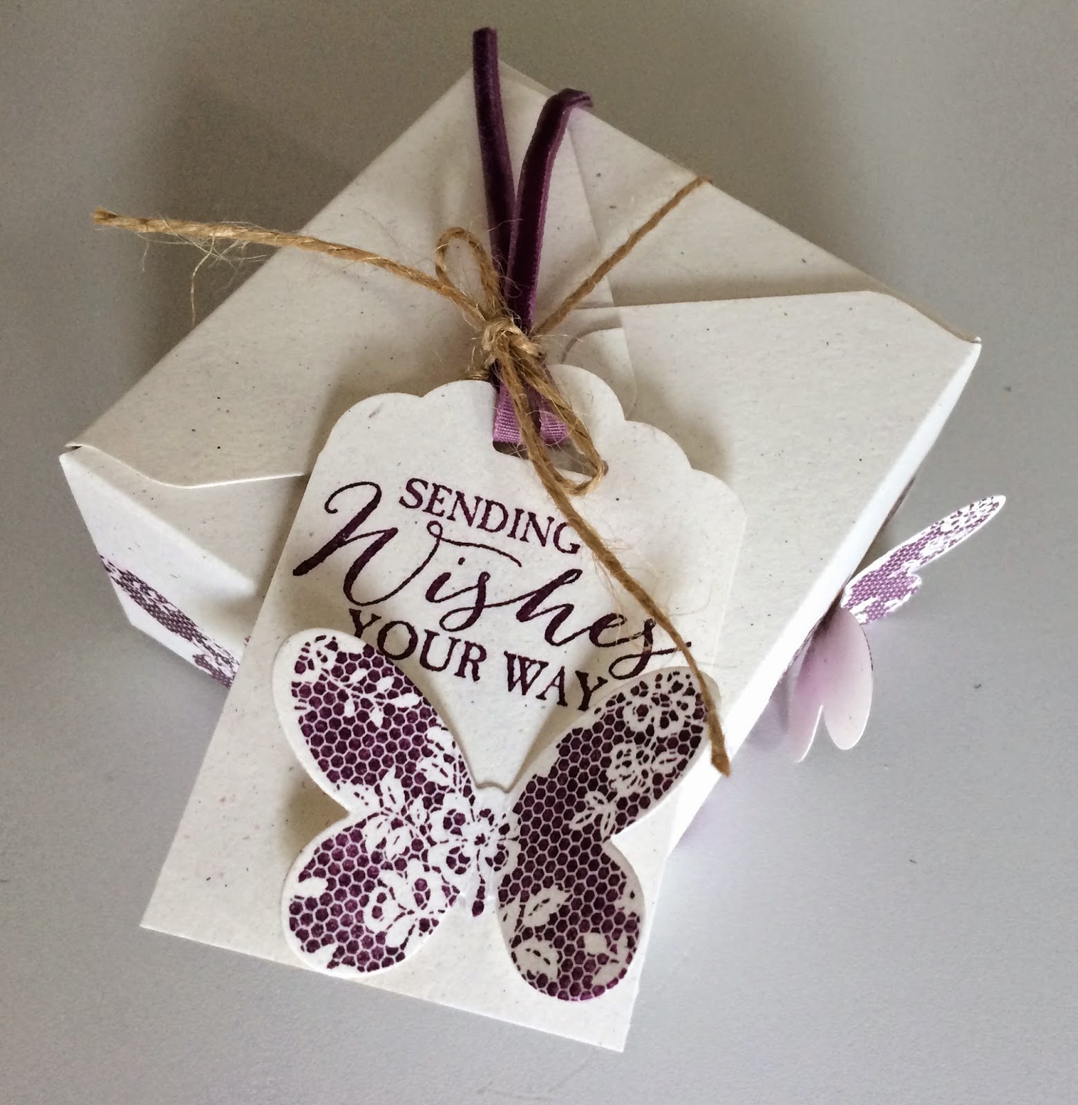 Laura's Creative Moments: Stampin’ Up! Gift Box Punch Board