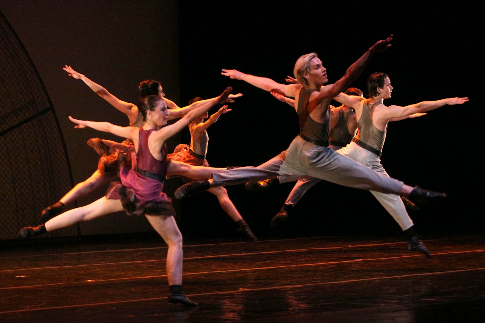 Dando pasos en el pasado - Artes del siglo XX: LA DANZA LIBRE