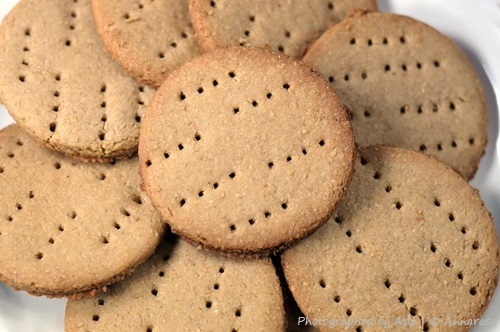 Annarasa ~ Essence of Food: Classic English Digestive Biscuits ...