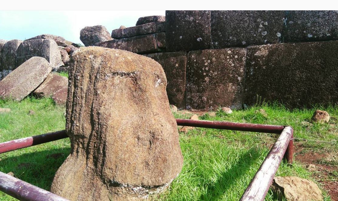 Hidden and little known places: Megaliths of Ahu Vinapu, Easter Island ...