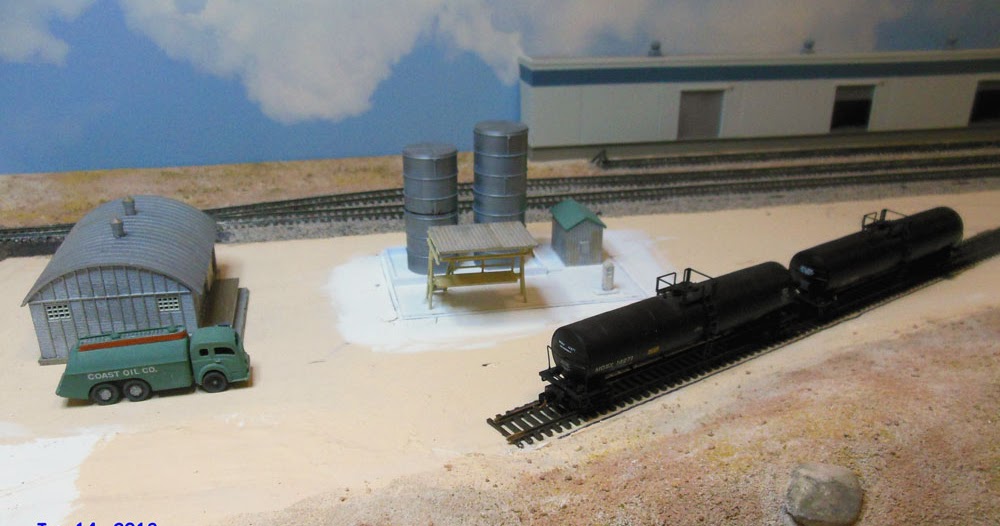 Tracks across Nevada: Reuniting a Walthers Interstate Fuel & Oil kit