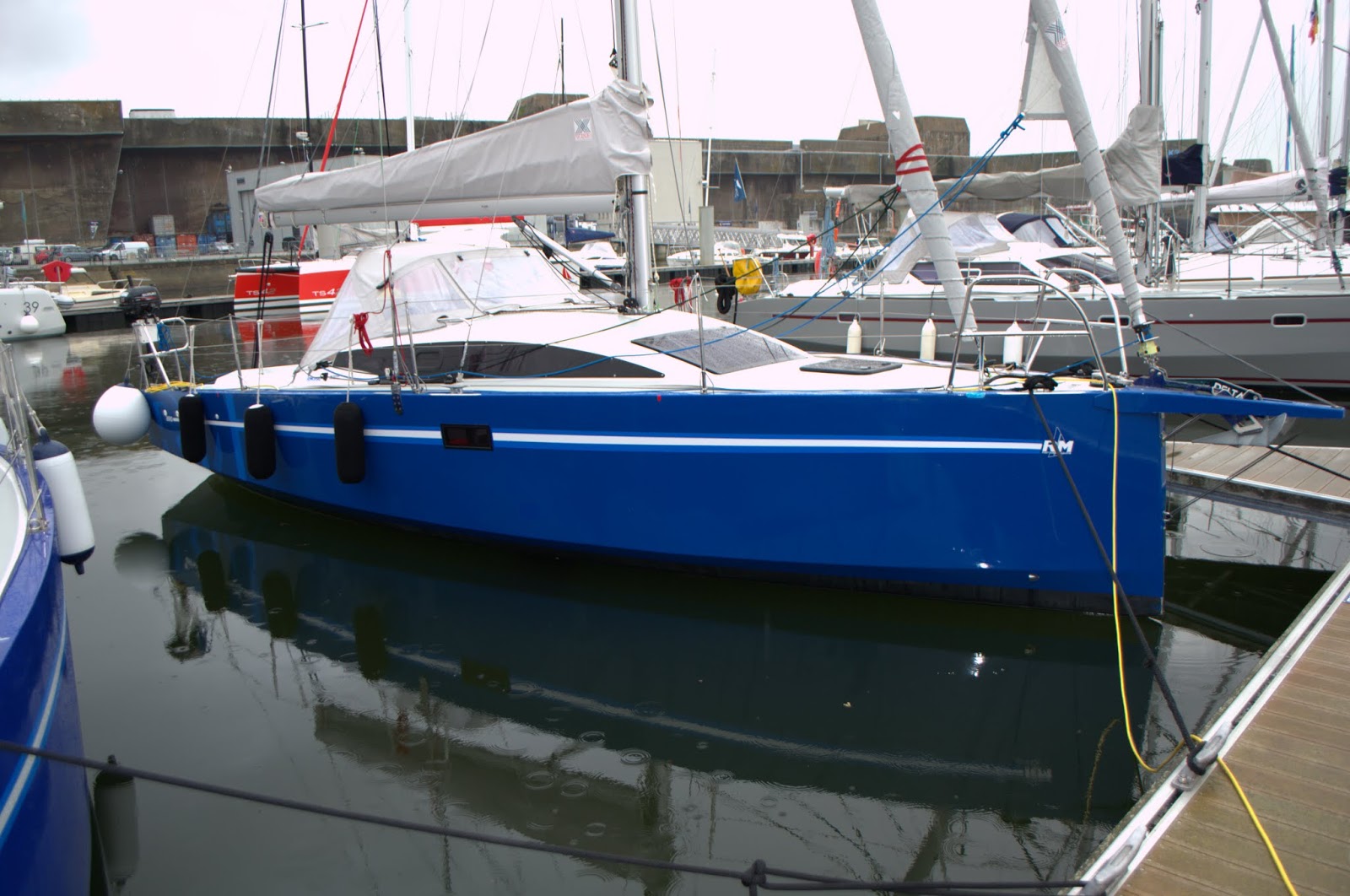 RM890 présenté par ADN: Nouveau RM 890 des chantiers FORA MARINE ...