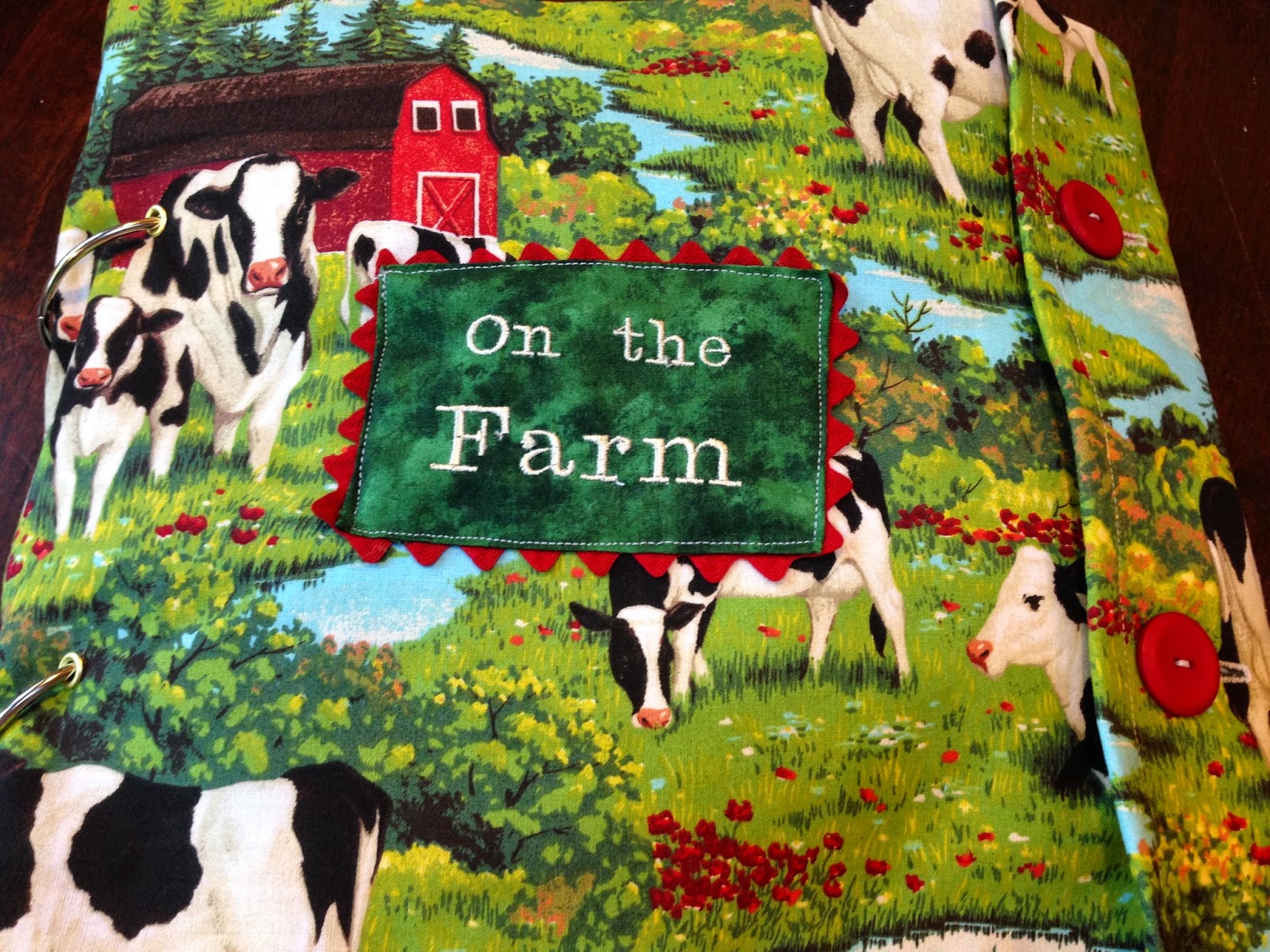 It's all good.: On the Farm - Quiet Book