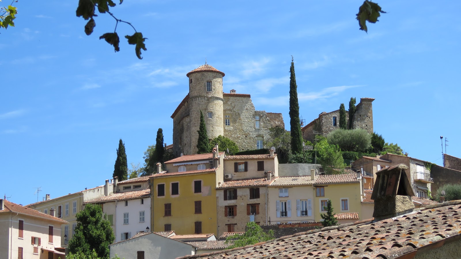 Une carte postale de...: Jeudi 30 - Callian