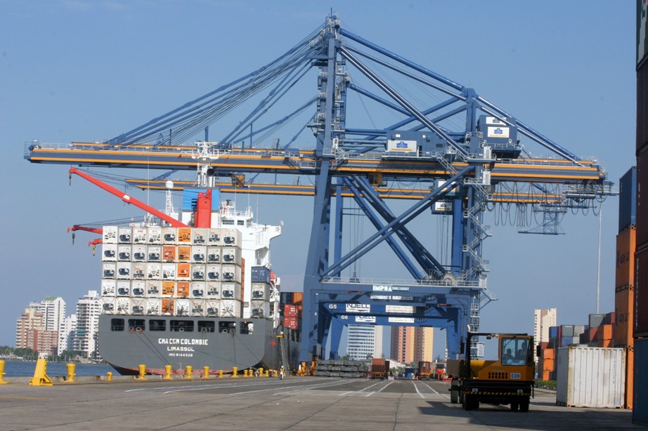 Nuevas grúas Post-Panamax en el puerto de Ferrol. Las Amarillas.