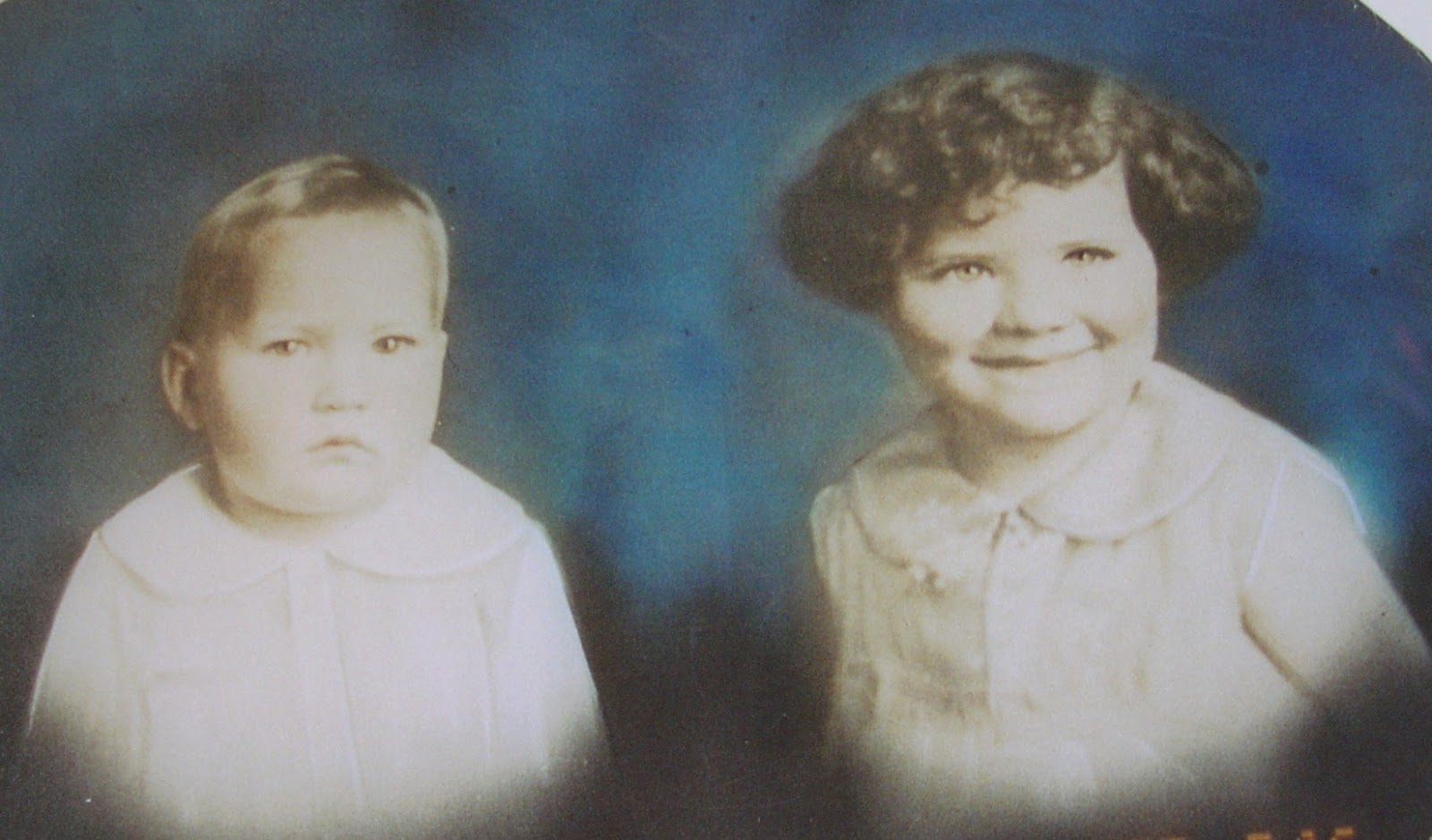 Eddie and Dorothy DeVries Family Stories: DOROTHY'S EARLY YEARS
