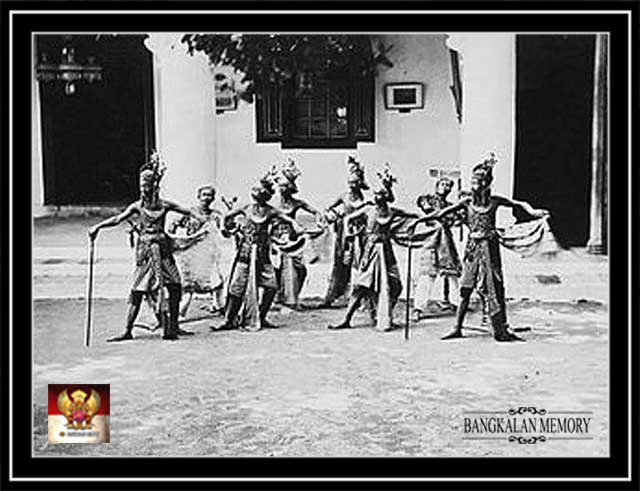 Tarian Klasik "Beksan Trunajaya" ~ BANGKALAN MEMORY