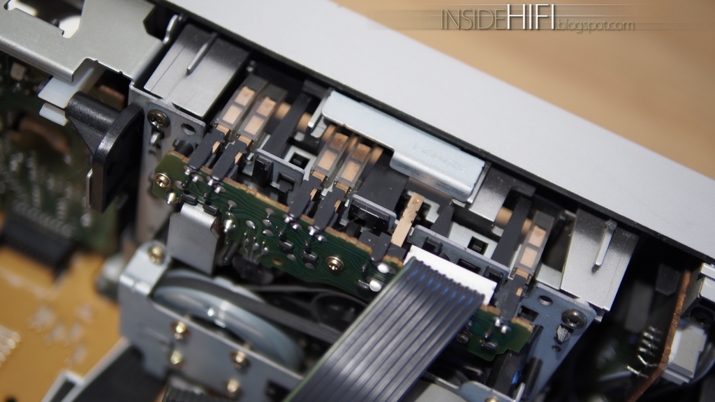 Inside Hi-Fi: Technics RS-TR165 (RS-TR165EG-S)