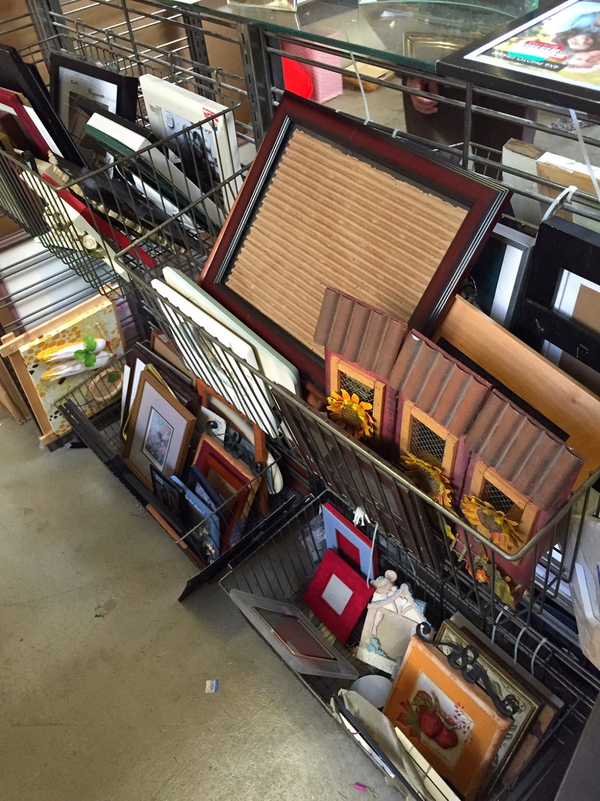 SF Bay Area Etsy Street Team: Tuestorial: Thrift Store Craft Display