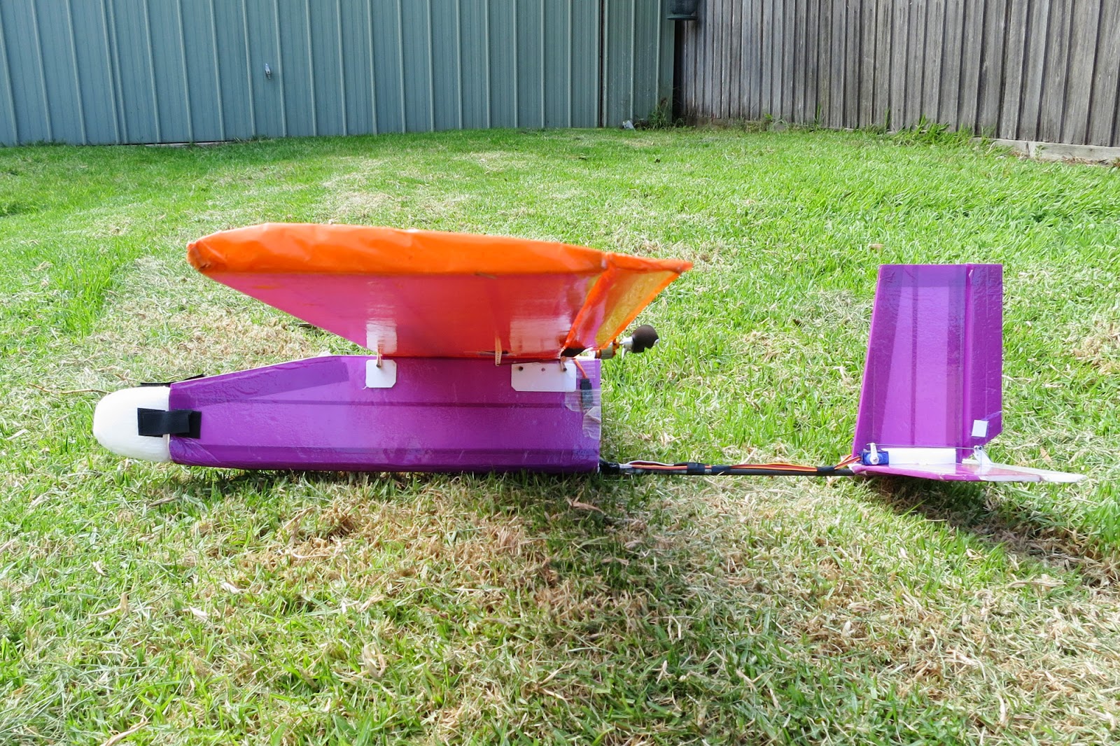 Newton Airlines: Pusher trainer and test body