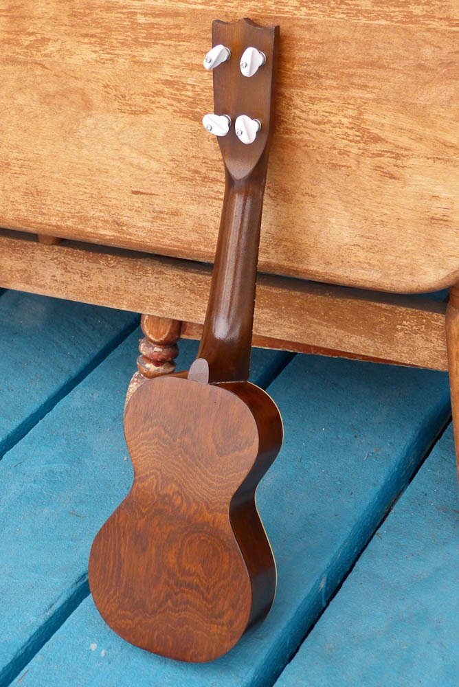 c.1920 Harmony-made "Mele" Soprano Ukulele