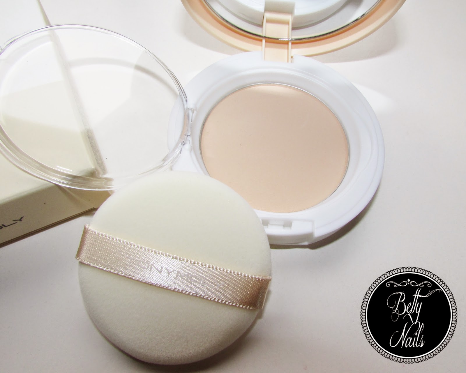Betty Nails: TONYMOLY Face Mix Mineral Powder Pact SPF25 PA++ 12g