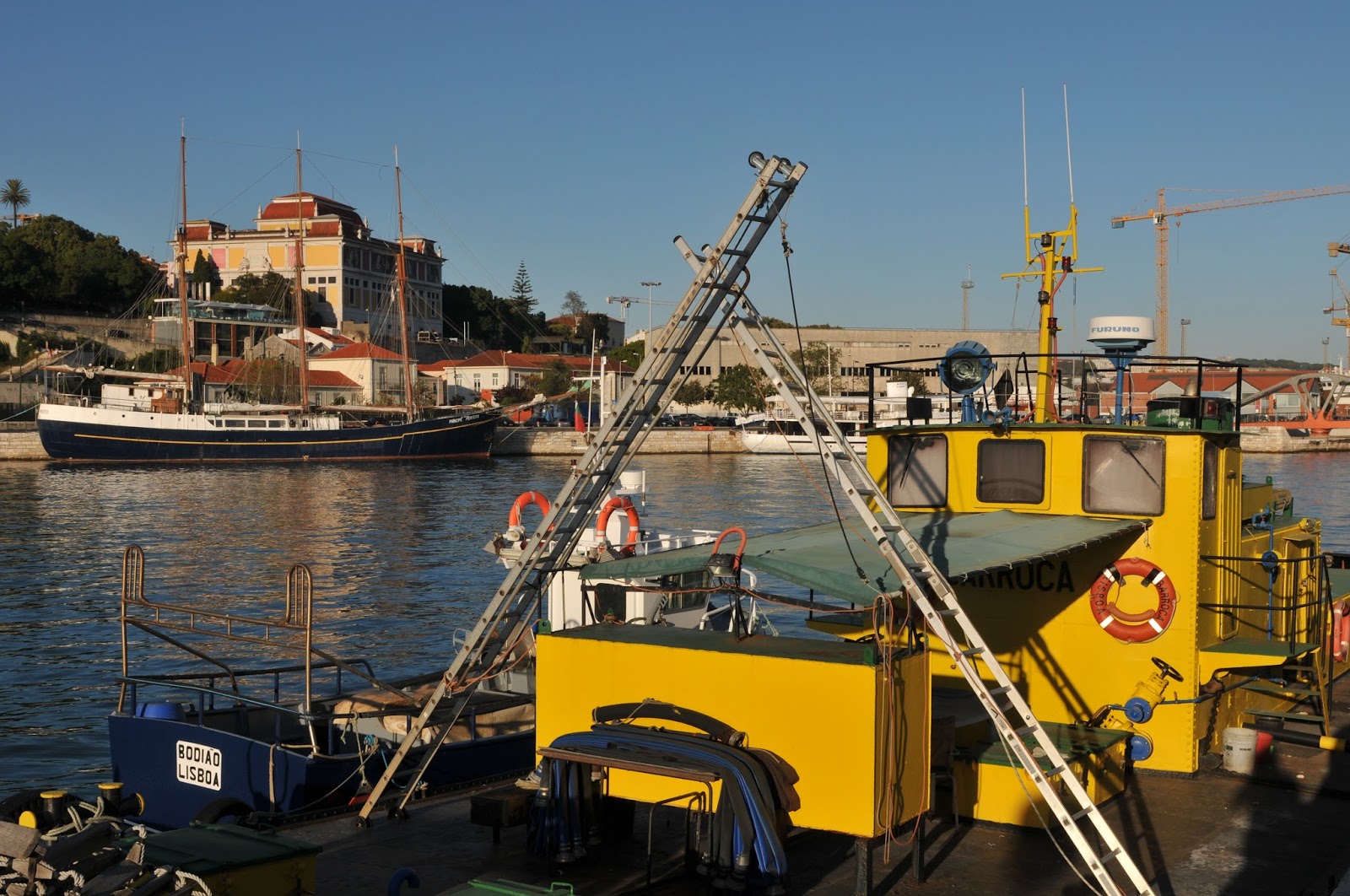 SHIPS & THE SEA - BLOGUE dos NAVIOS e do MAR: Batelão BARROCA