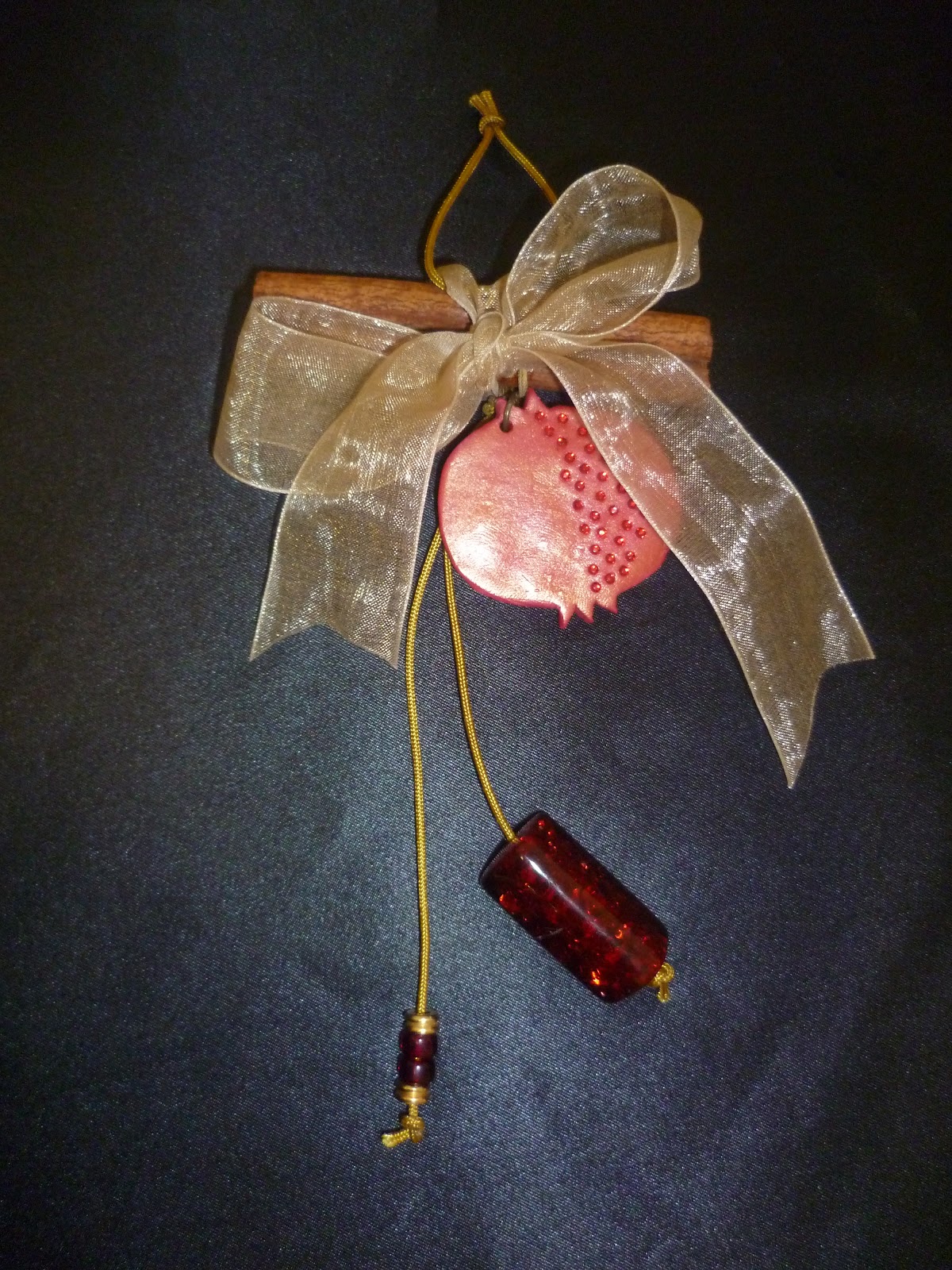 Lia's Creations art mini jewelry: ΓΟΥΡΙ ΜΕ ΡΟΔΙ ΑΠΟ ΠΟΛΥΜΕΡΙΚΟ ΠΗΛΟ!!!!
