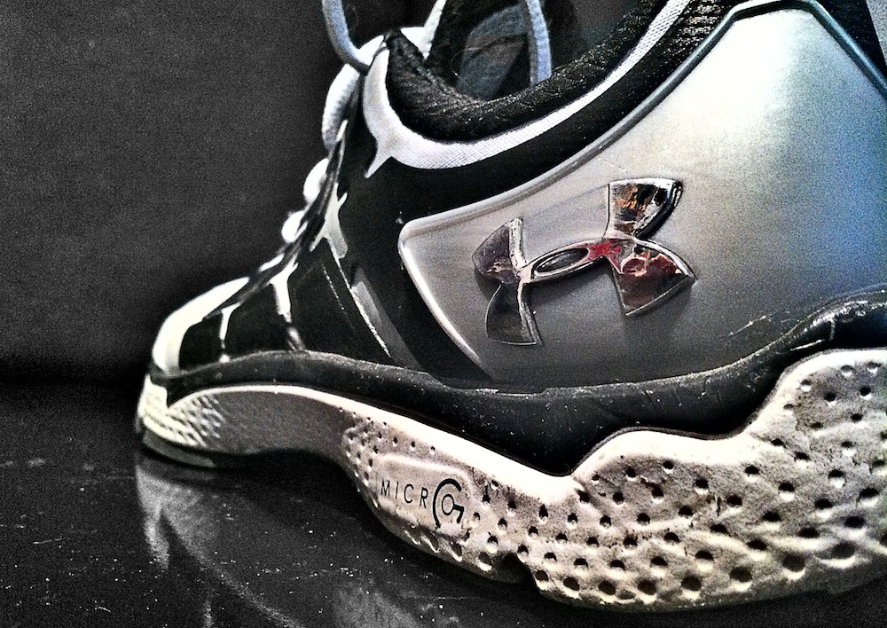 Lonely Running: UNDER ARMOUR Micro G Split 2