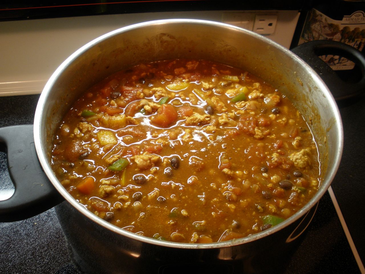 the half cut cook: Chicken Chili Con Carne