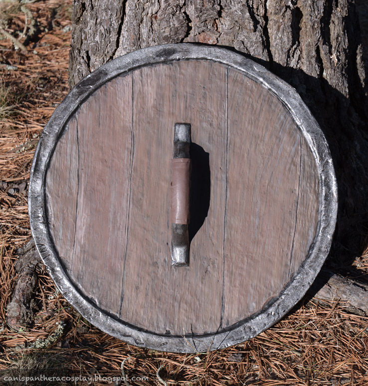 How many actions does it take: putting away a shield and one-handed ...