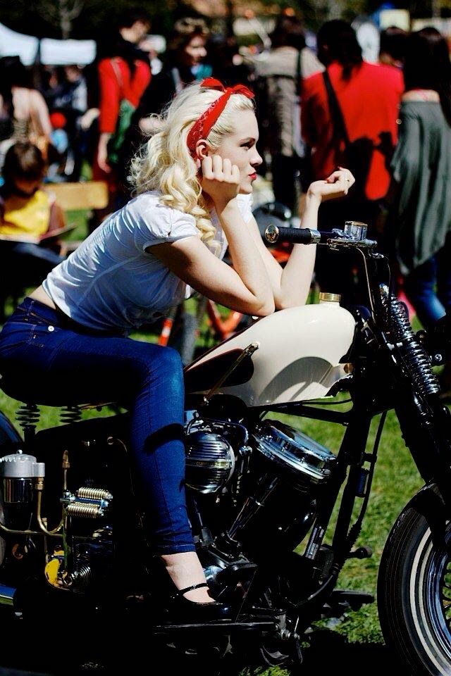 Rockabilly Girls And Motorcycles