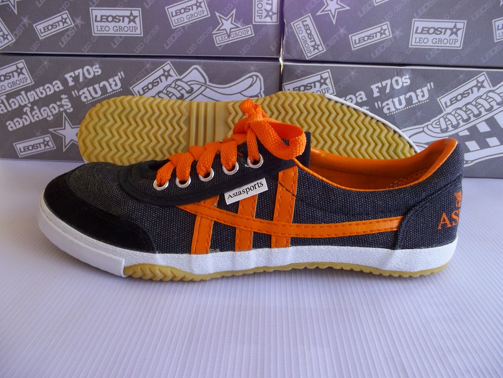 KASUT FUTSAL LEO @ ASIA SPORT SHOES...