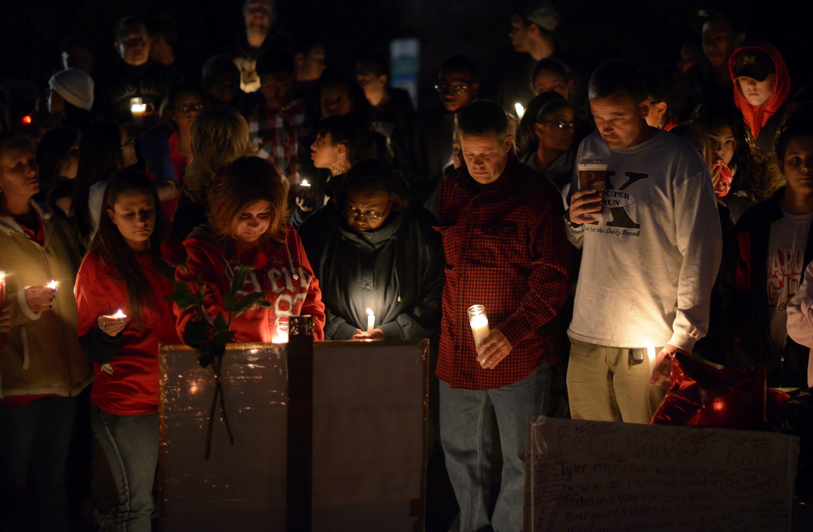 Courtney Sacco Photography: Candlelight Vigil