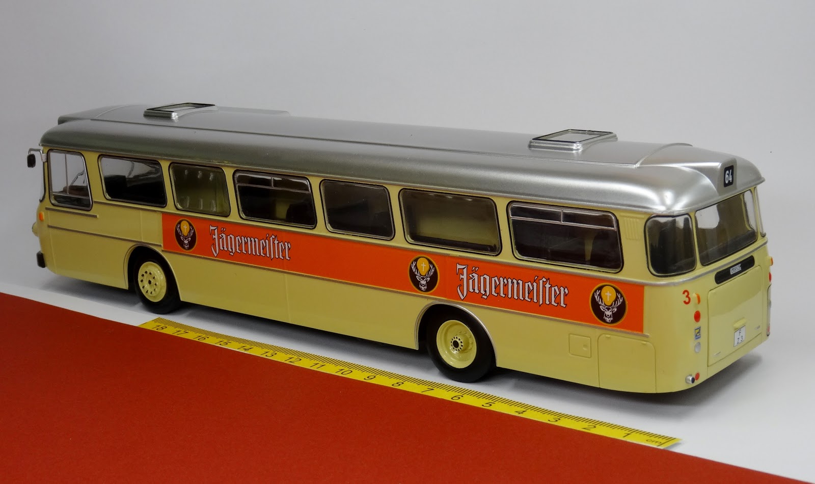 der-spielzeugschotte: Neu von IXO in 1:43: Büssing Senator aus ...