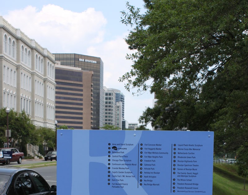 Ode Street Tribune: new wayfinding signs on Meade St.