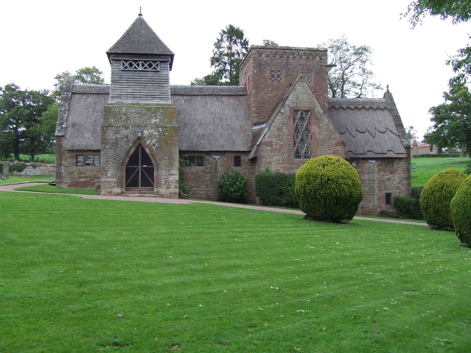 English Buildings: ...c 1880-1918