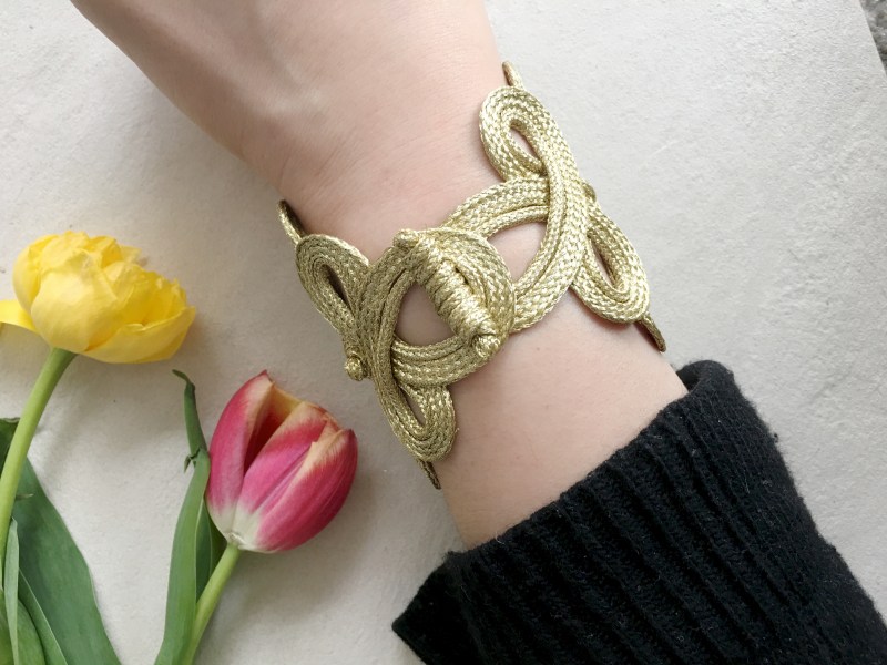 Easy Statement Chinese Knot Button Bracelet Tutorial / The Beading Gem