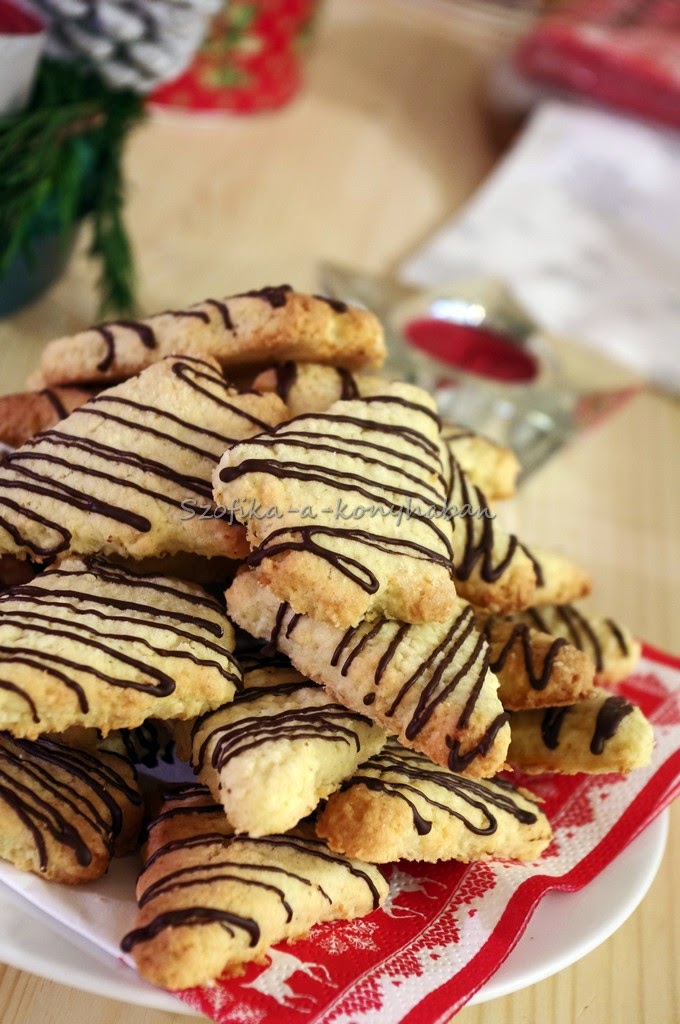 Csokis-kókuszos fenyőfák / Coconut Christmas cookies