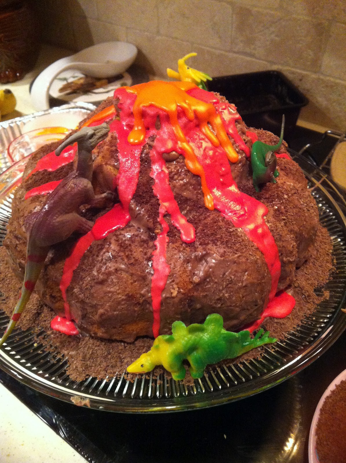 Little Mrs. Jonesss and the Canadian: Dinosaur Baking 101