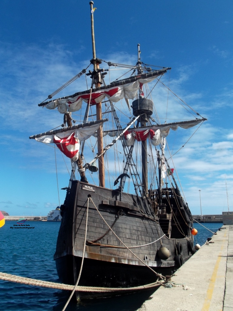 O Mar do Porto Santo: Nau Santa Maria de Colombo de volta