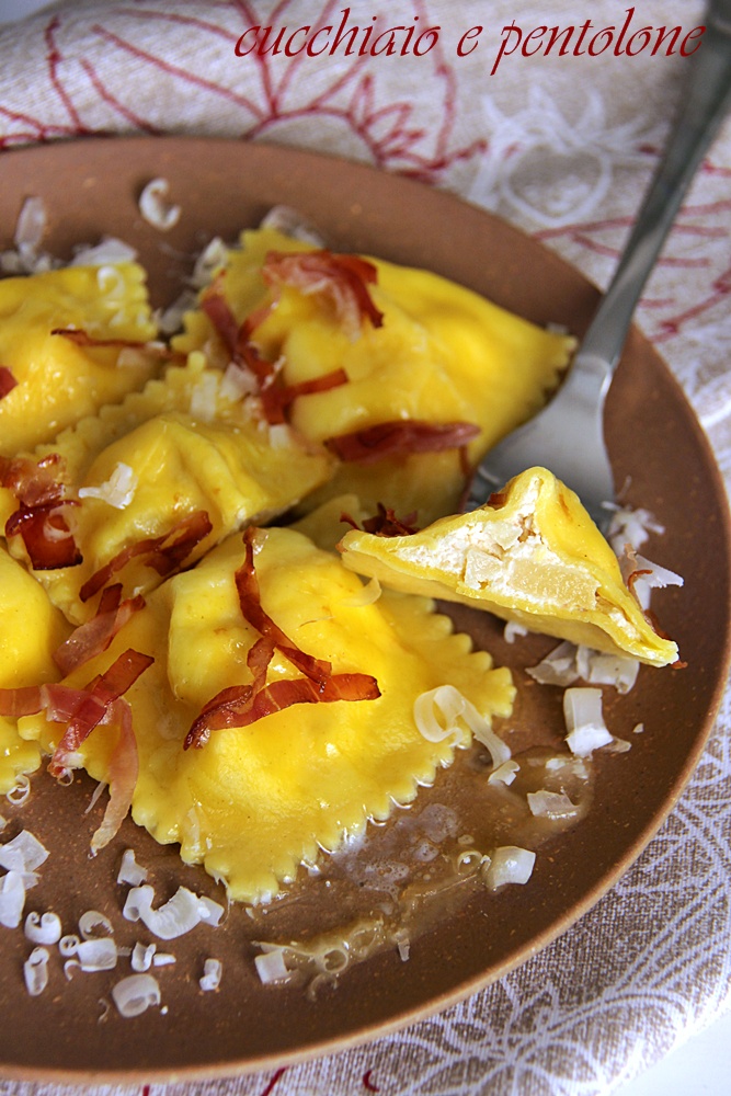 ravioli di pere con speck per Quanti modi di fare e rifare | Cucchiaio ...