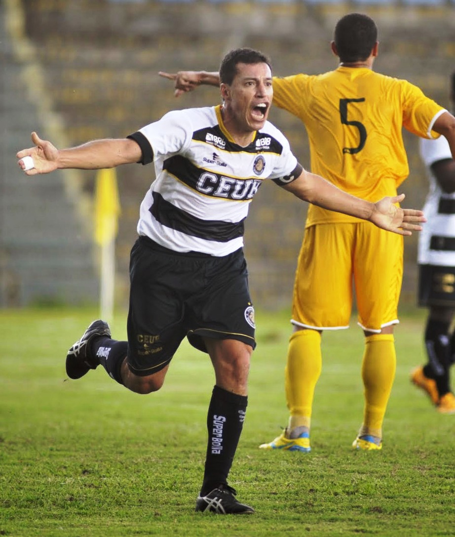 ALMANAQUE DO FUTEBOL BRASILIENSE: CRAQUES DE ONTEM E DE HOJE: Dimba