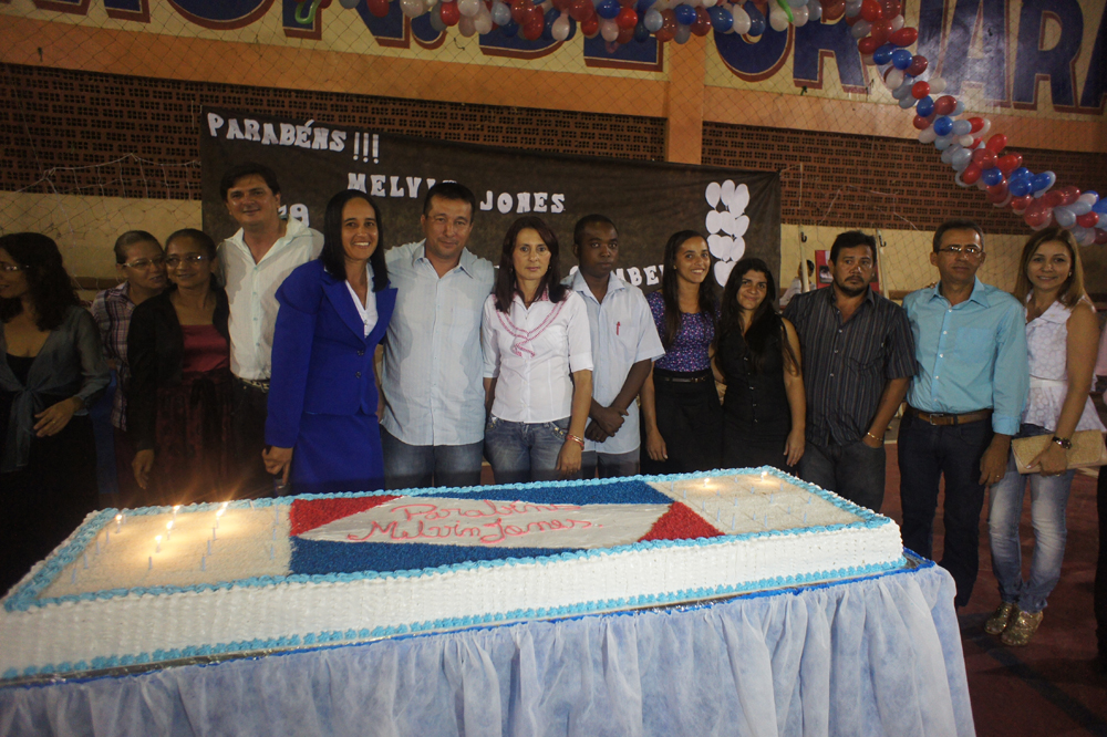 URUARÁ EM AÇÃO: ESCOLA MELVIN JONES - 39 ANOS