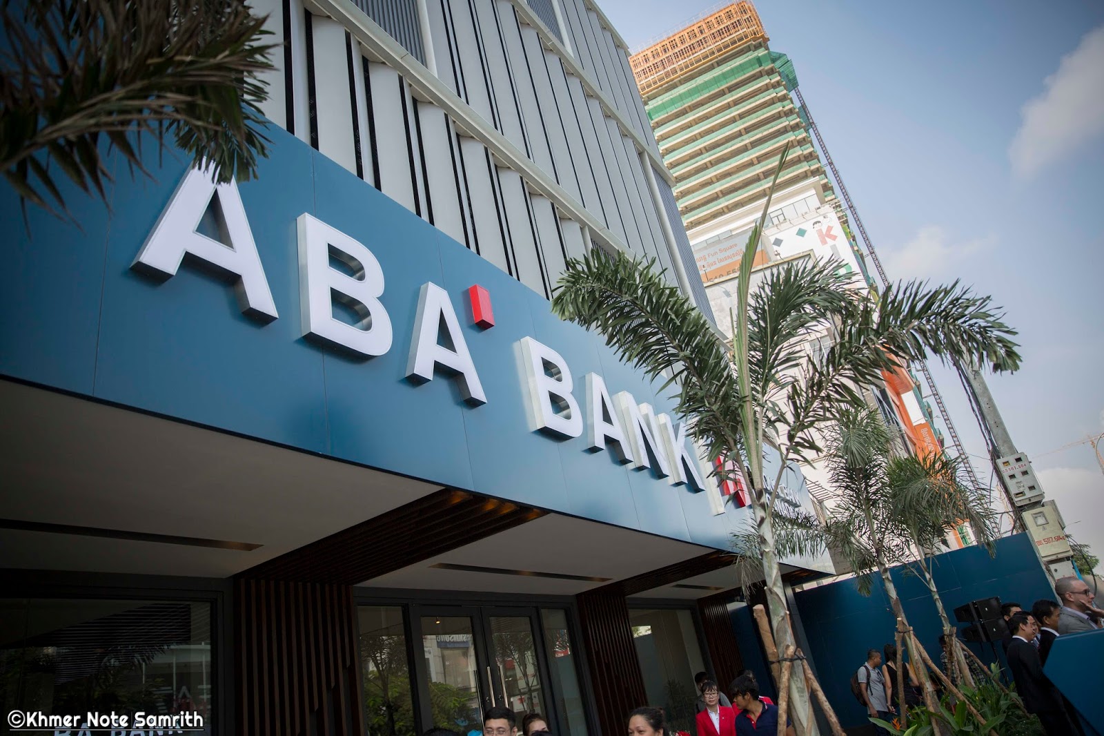 ធនាគារ ABA សម្ពោធបើក អគារការិយាល័កណ្ដាលរបស់ខ្លួនឡើងវិញ - Khmernote