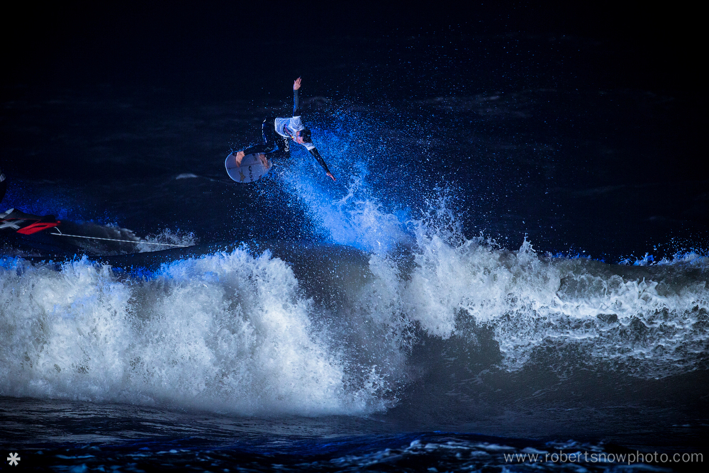 robert SNOW photography: Red Bull Night Riders Tow-at Surf Contest 2012