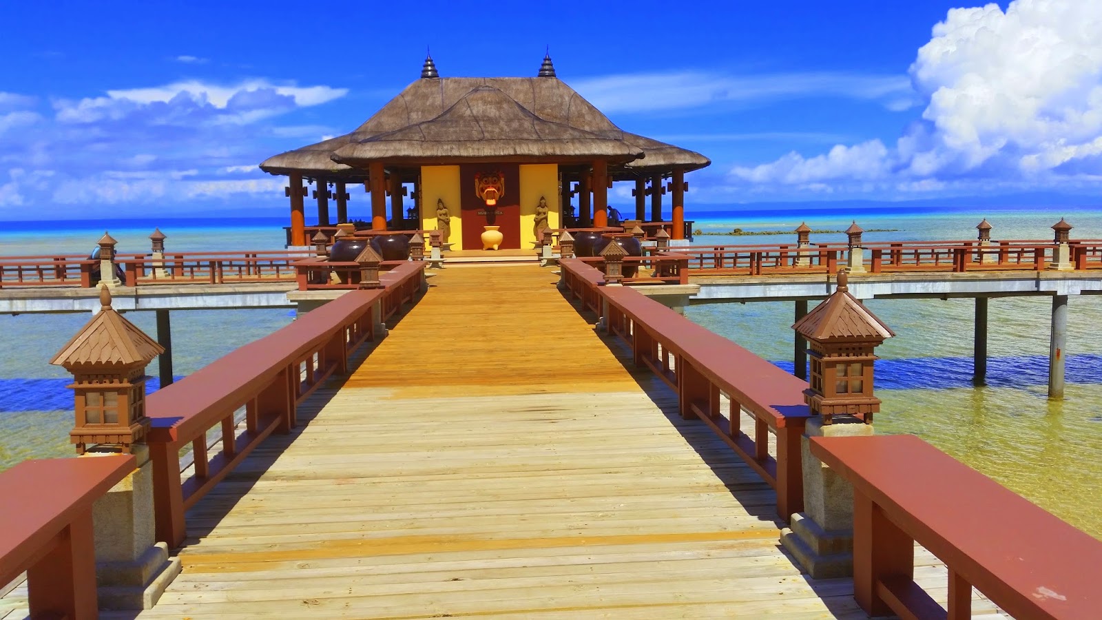 Distinct Nomad: Balesin Island (Bali)