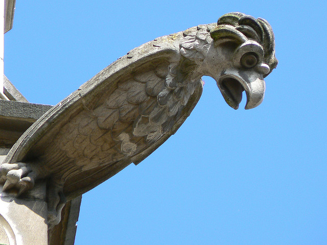 Gargoyles – Glorious Gruesome Grotesques ~ Kuriositas